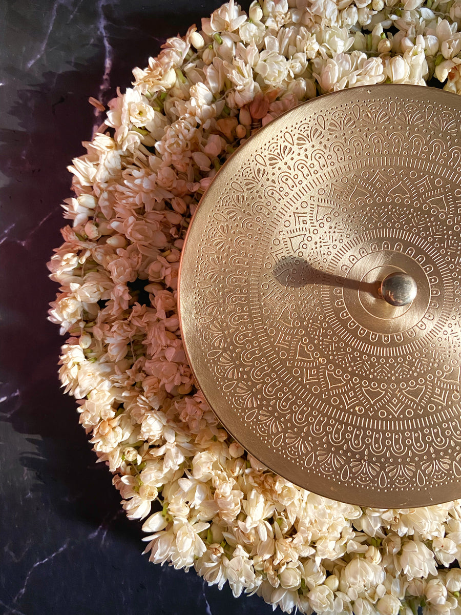 Rangoli Brass Spice Box – Go Native Retail LLP